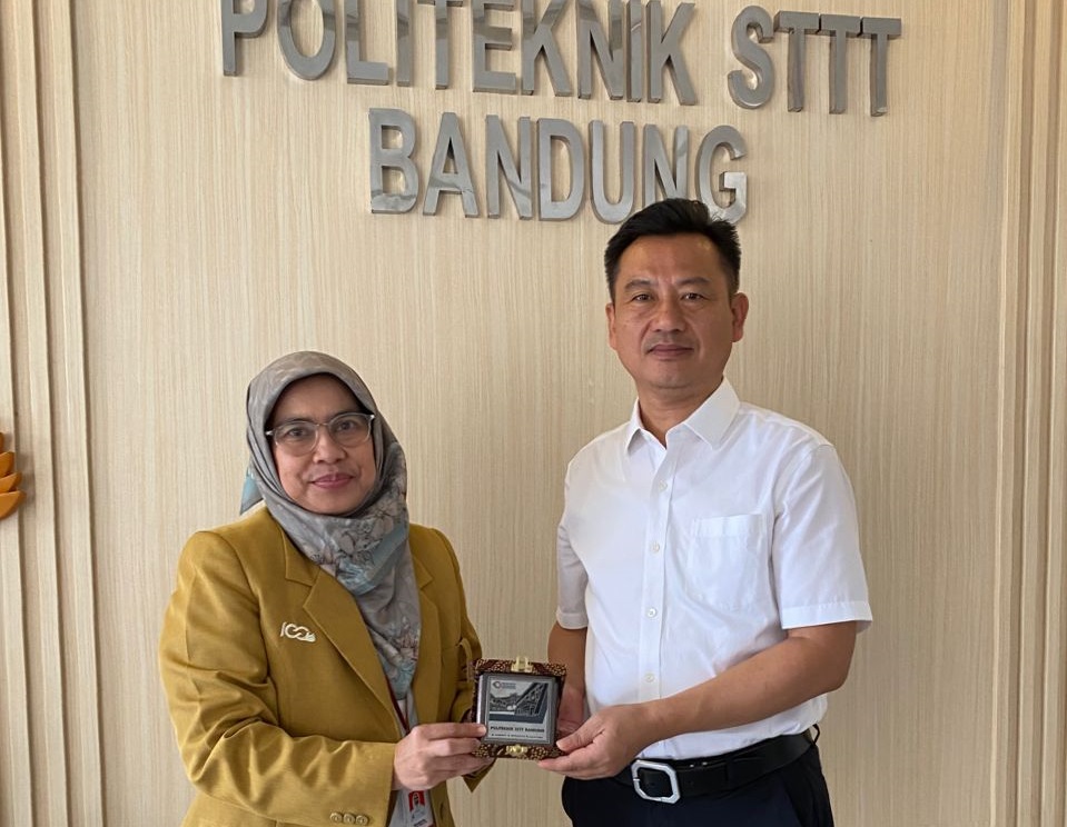 Penandatanganan MoU PT. Golden Tekstil Indonesia dan Politeknik STTT Bandung - Politeknik STTT ...